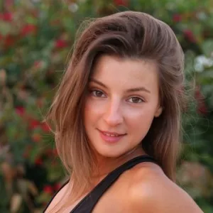 Melena Maria Rya | биография, рост, вес, размер сисек, фигура, возраст, instagram, twitter, onlyfans